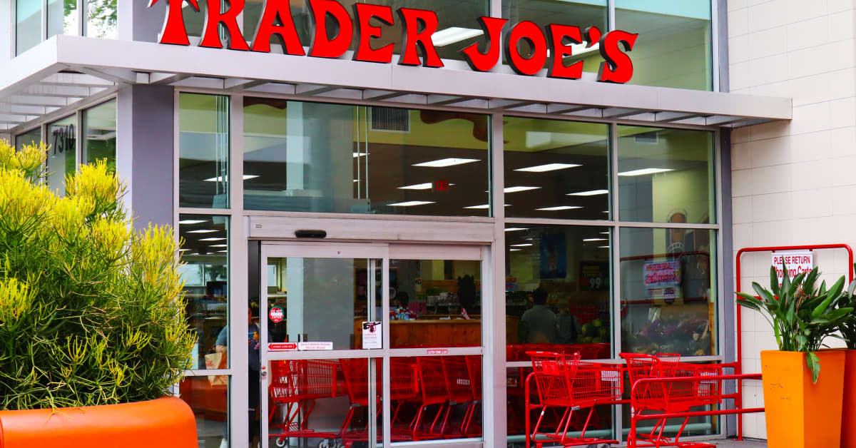 Trader Joe’s' Popular Spicy Mango Lemonade Is Back - Delishably