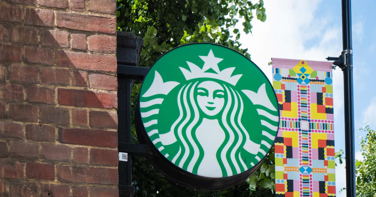 Starbucks and Farm Rio Unveil Stunning New Collection - Delishably