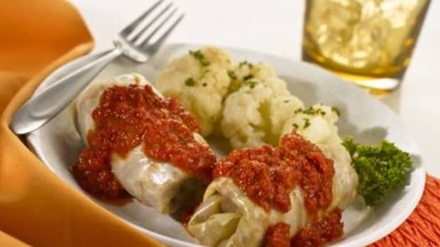 Authentic Polish Golumpki (aka Gwumpki): Cabbage Roll Recipe - Delishably