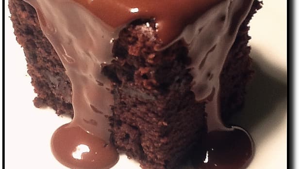 How to Make a Cake Using a Rice Cooker - Delishably