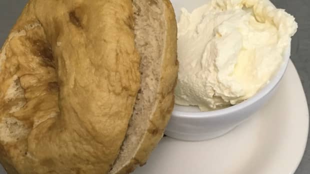 From Mild to Strong: How to Select the Best Blue Cheese - Delishably