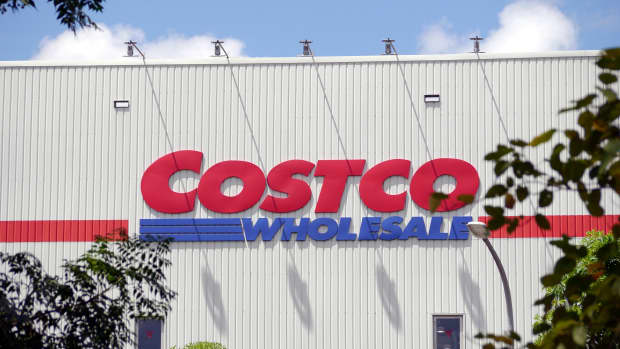 Costco Fans Say This Brand Has the 'Best Frozen Pizza' - Delishably