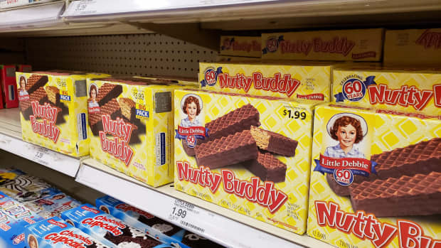 2-Ingredient 'Brownie Pie' Is As Easy As It Gets - Delishably News