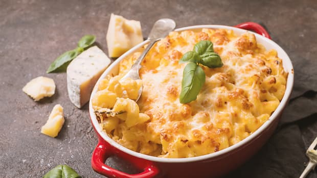 Easy Trick for Extra Crispy Mac and Cheese Is a Must for Thanksgiving ...