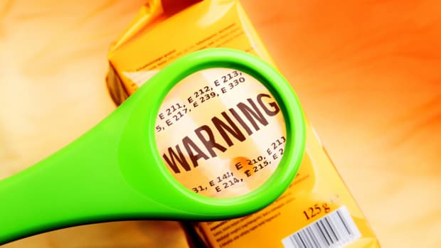 Doctor Challenges Lack of Warning Labels on Processed Foods Compared to ...