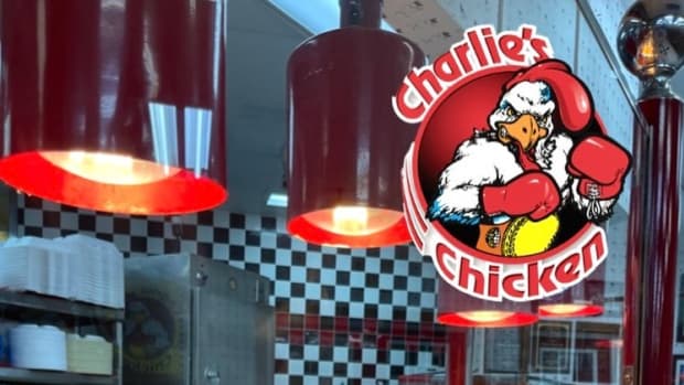 Chicken Restaurant Owner's Dedication to His Store Has People in Tears ...