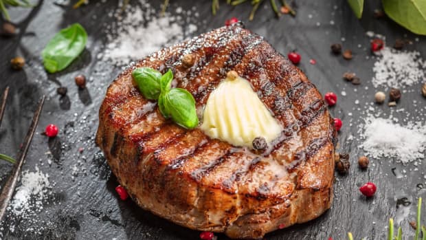 Easy Recipe for 'Rolo Cookie Cups' Will Be the Hit of Holiday Cookie ...