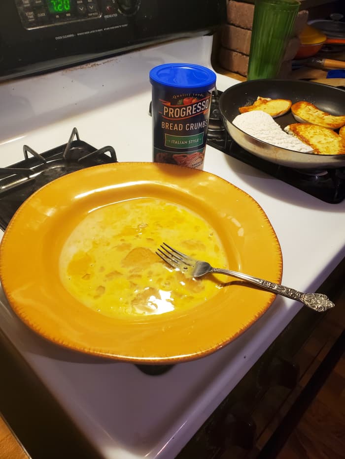 Giant Puffball Mushrooms: Foraging, Cooking, and More! - Delishably