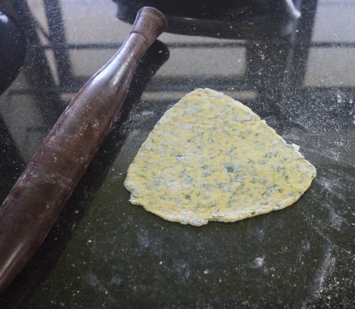 Recipe for Moringa (Drumstick) Leaf Paratha With Curd Dip - Delishably