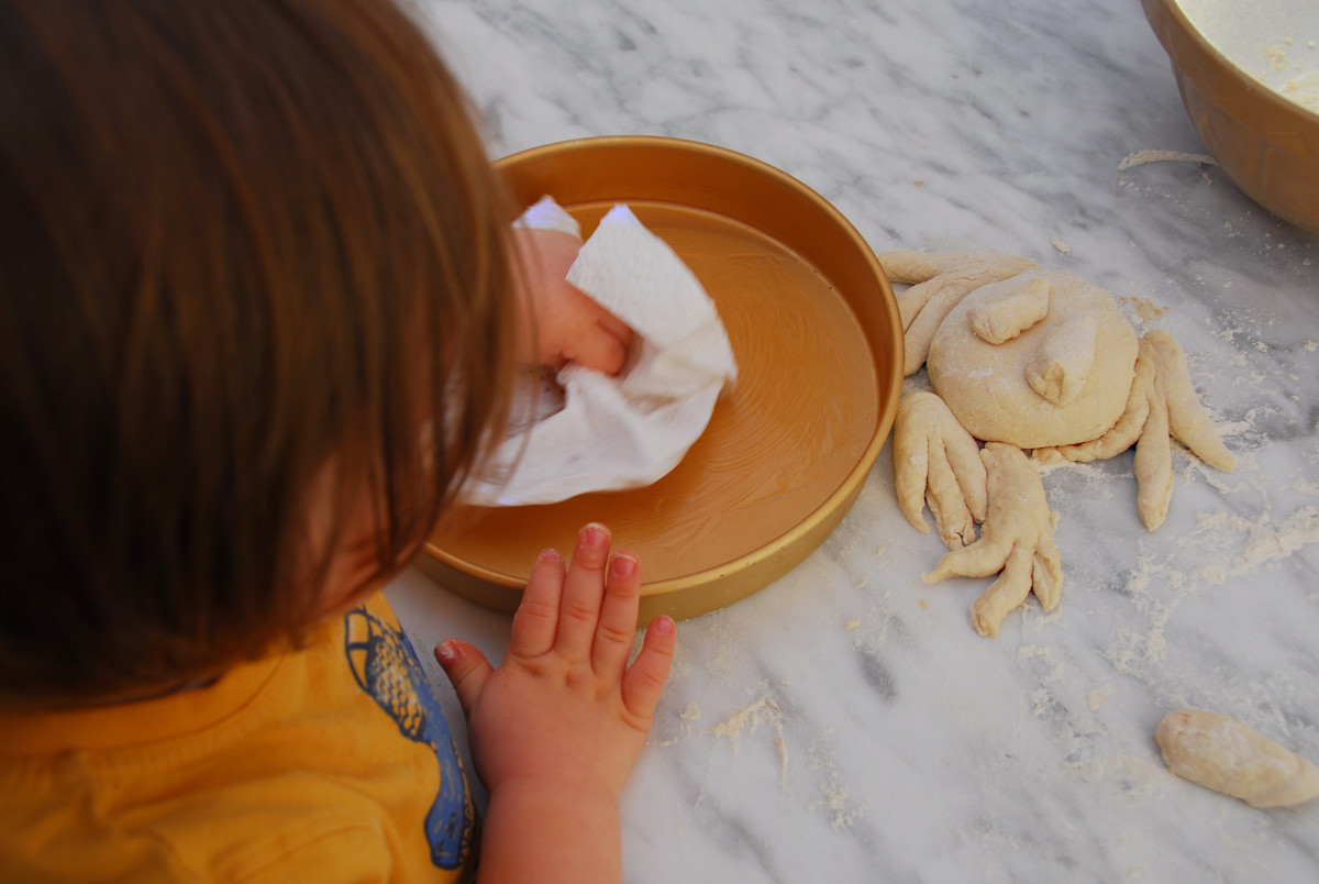 How to Bake Edible Bread Frogs With Bread Mix - Delishably