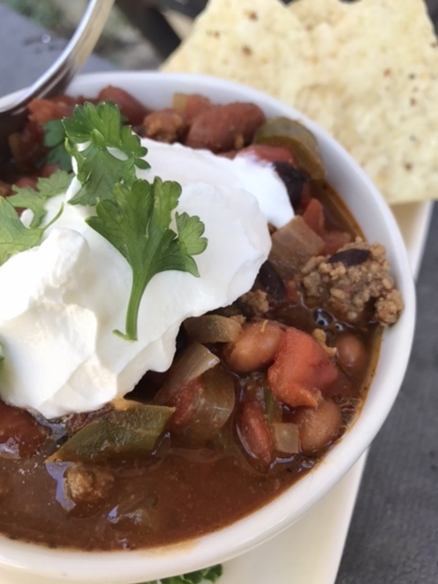 Best Three Bean and Beef Chili Recipe - Delishably