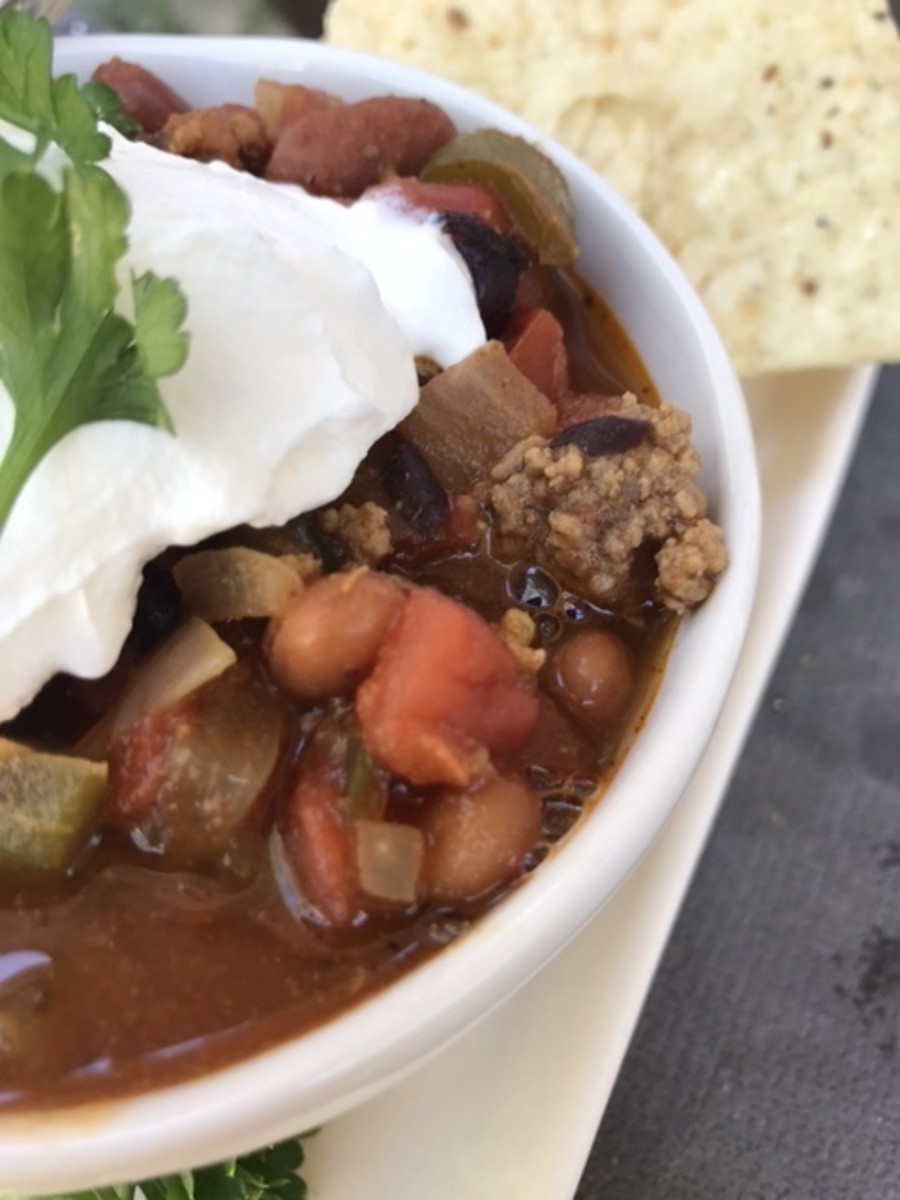 Best Three Bean and Beef Chili Recipe - Delishably