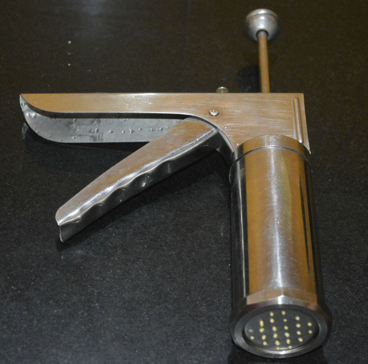 How to Make Sweet and Crunchy Gram Flour Sev Bars (Sev Chikki) - Delishably