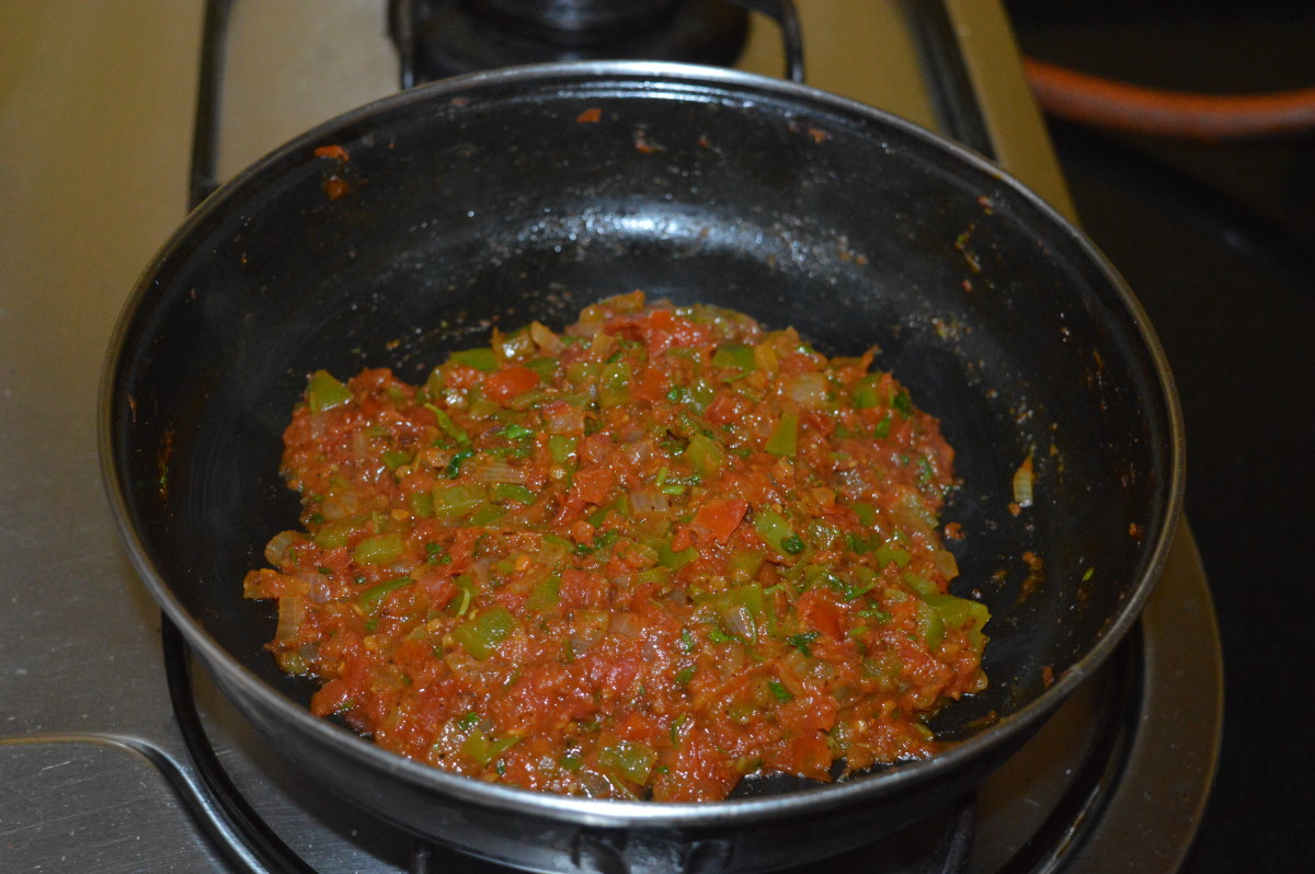 Masala Pav (Spicy Pattice) Recipe - Delishably