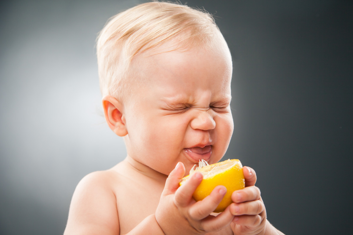 Baby's Funny Reaction to Trying a Lemon for the First Time Is Priceless - Delishably