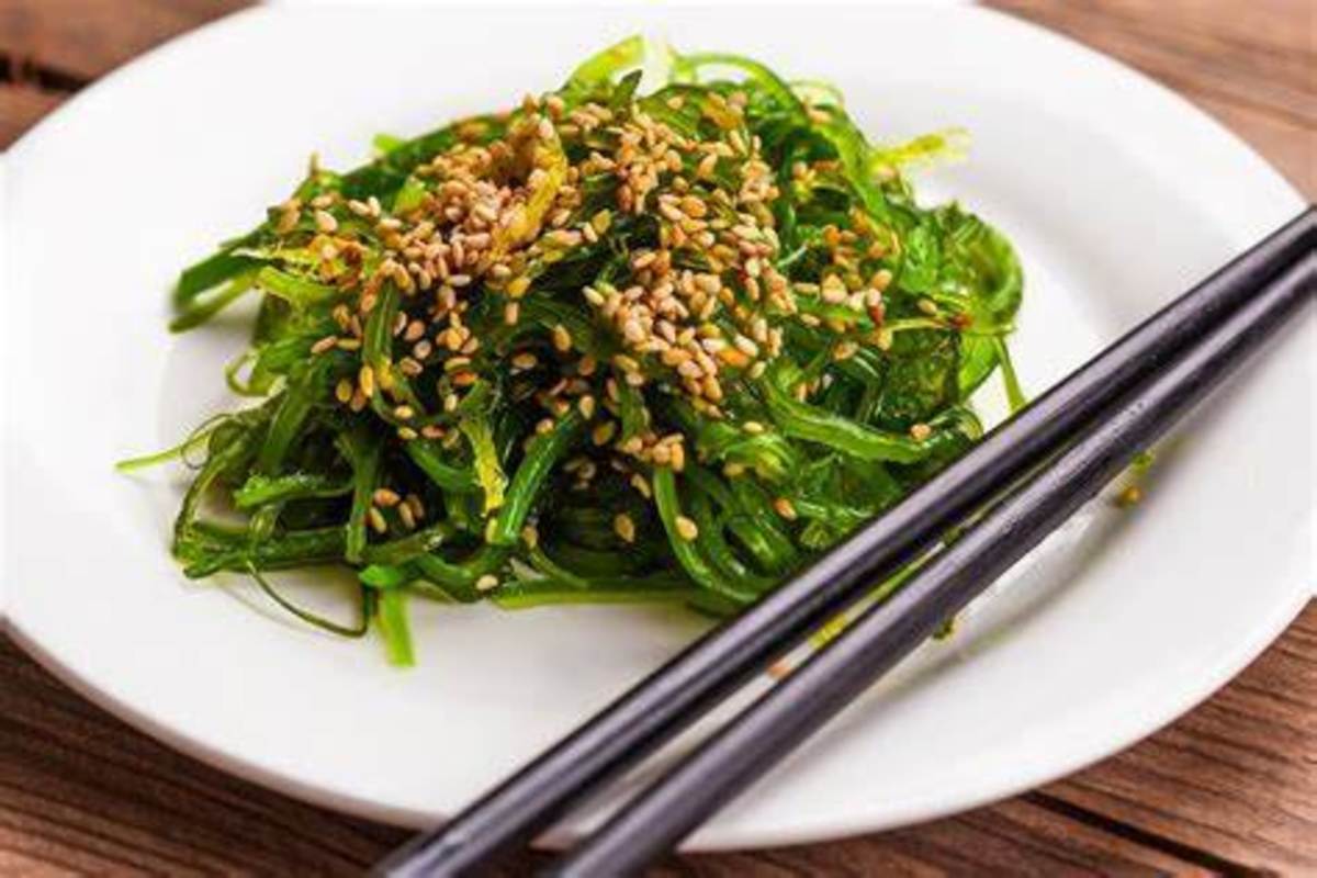 Goma Wakame: Sesame Seaweed Recipe - Delishably Goma Wakame: Sesame Seaweed Recipe - Delishably