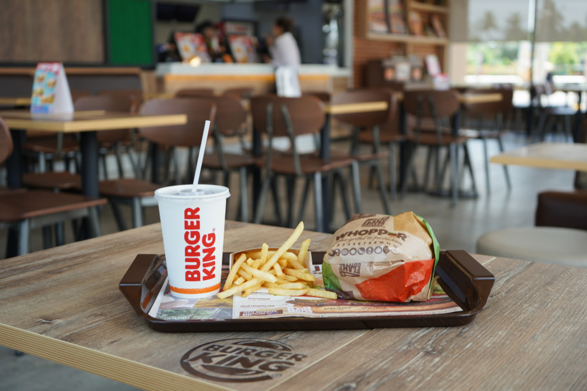 Sculptor’s Realistic Mini Whopper Looks Better Than the Real Deal ...