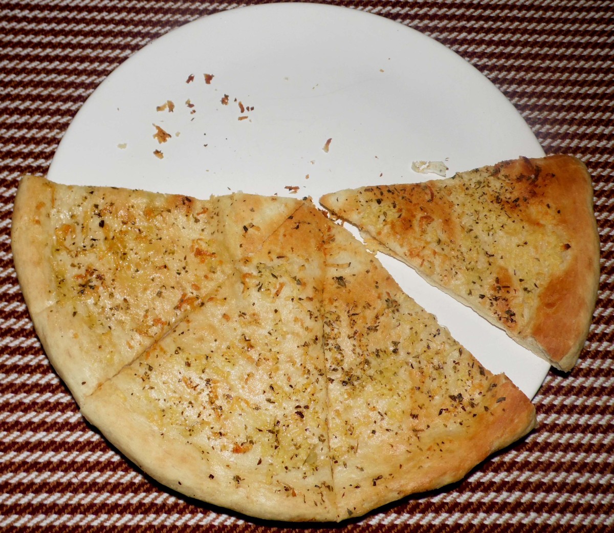 Home-Baked Pizza Shop Garlic Bread (Vegan) - Delishably