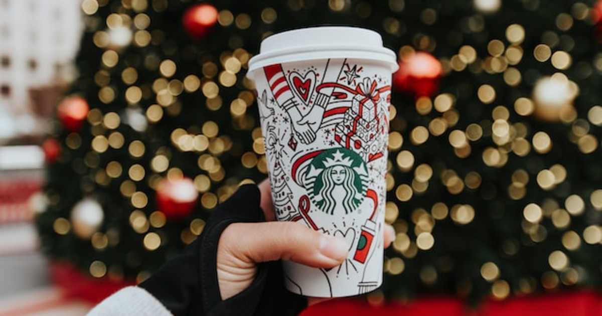 Starbucks Baristas Share Their Tricks for Leveling Up Holiday Drinks ...