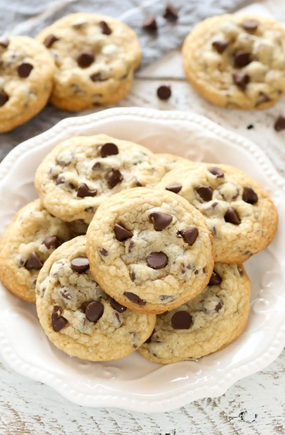 Grandma's Big Batch of Chocolate Chip Cookies Recipe - Delishably