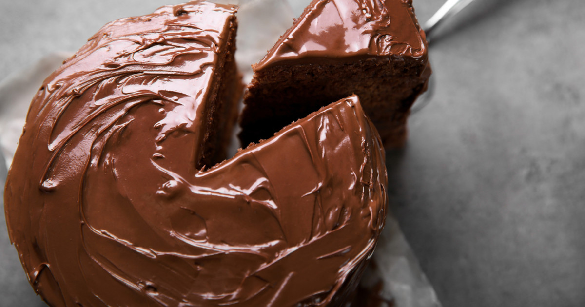 Vintage 'Chocolate Mayonnaise Cake' From 1927 Looks Simply Irresistible ...