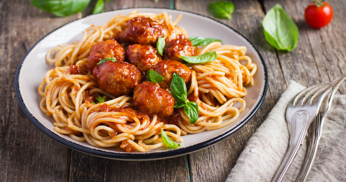 Parents Create a 'Spaghetti Table' for Their Son's 6th Birthday and the ...