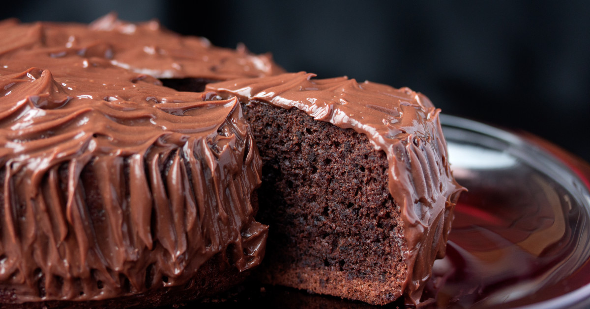 Simple Upgrades to Boxed Cake Mix Transform It Into a Bakery-Worthy ...