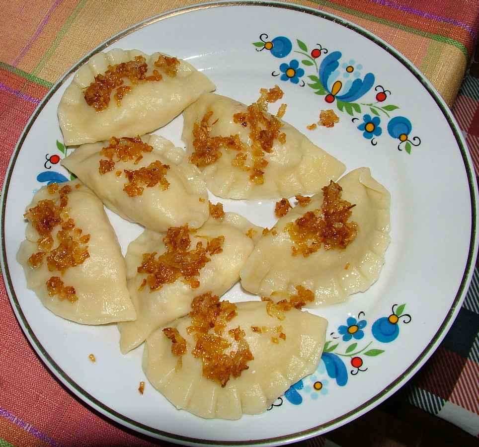 Pierogi Filled With Cottage Cheese and Chives - Delishably