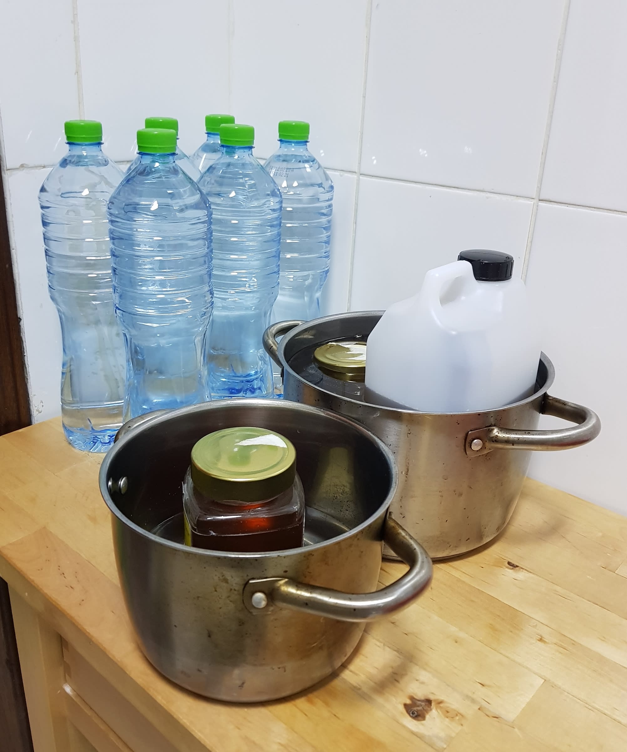 How to Make Fruity and Spicy Mead: Step-by-Step Guide - Delishably