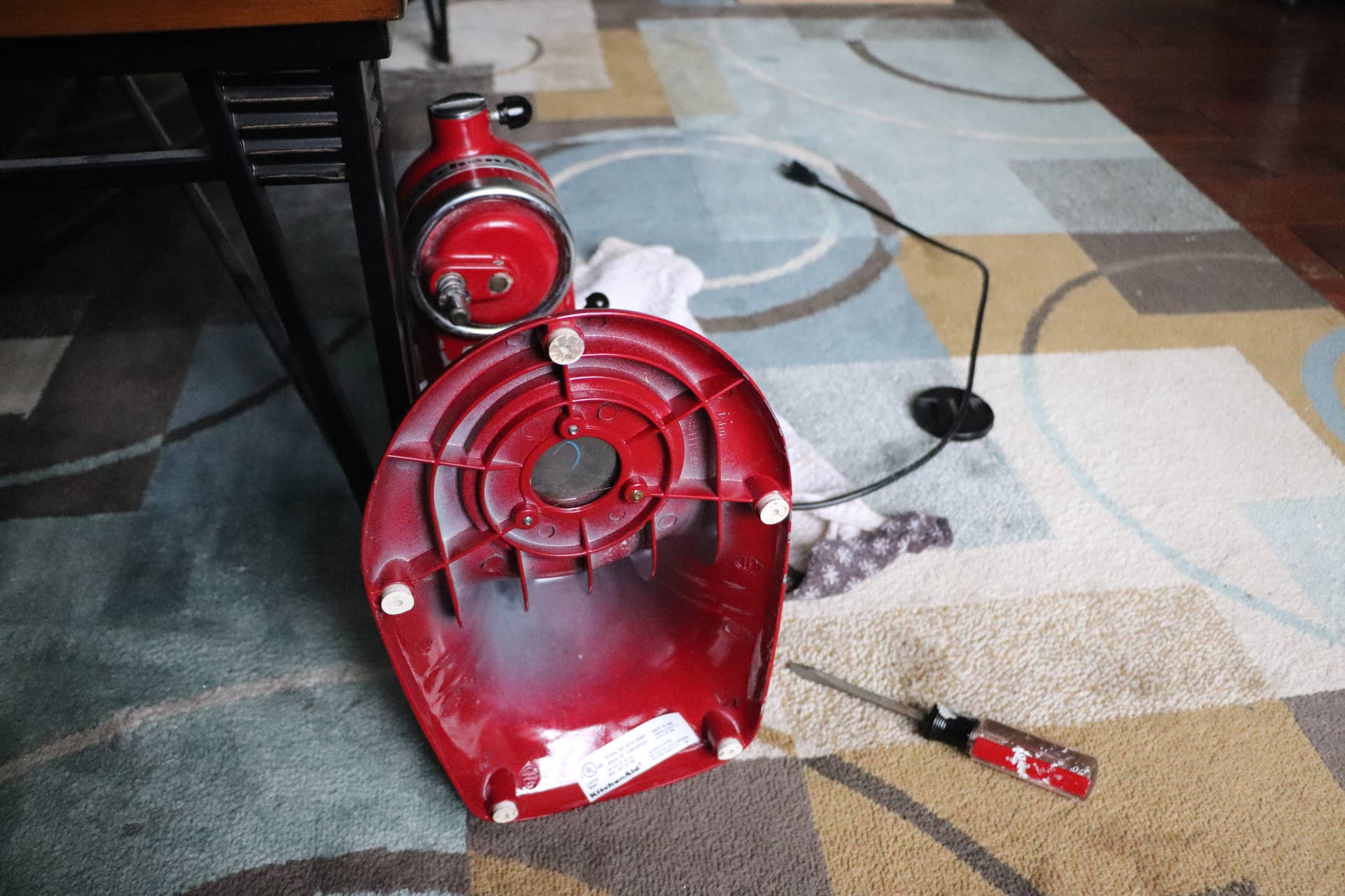 How to Fix a Wobbly KitchenAid Stand Mixer in 5 Easy Steps - Delishably