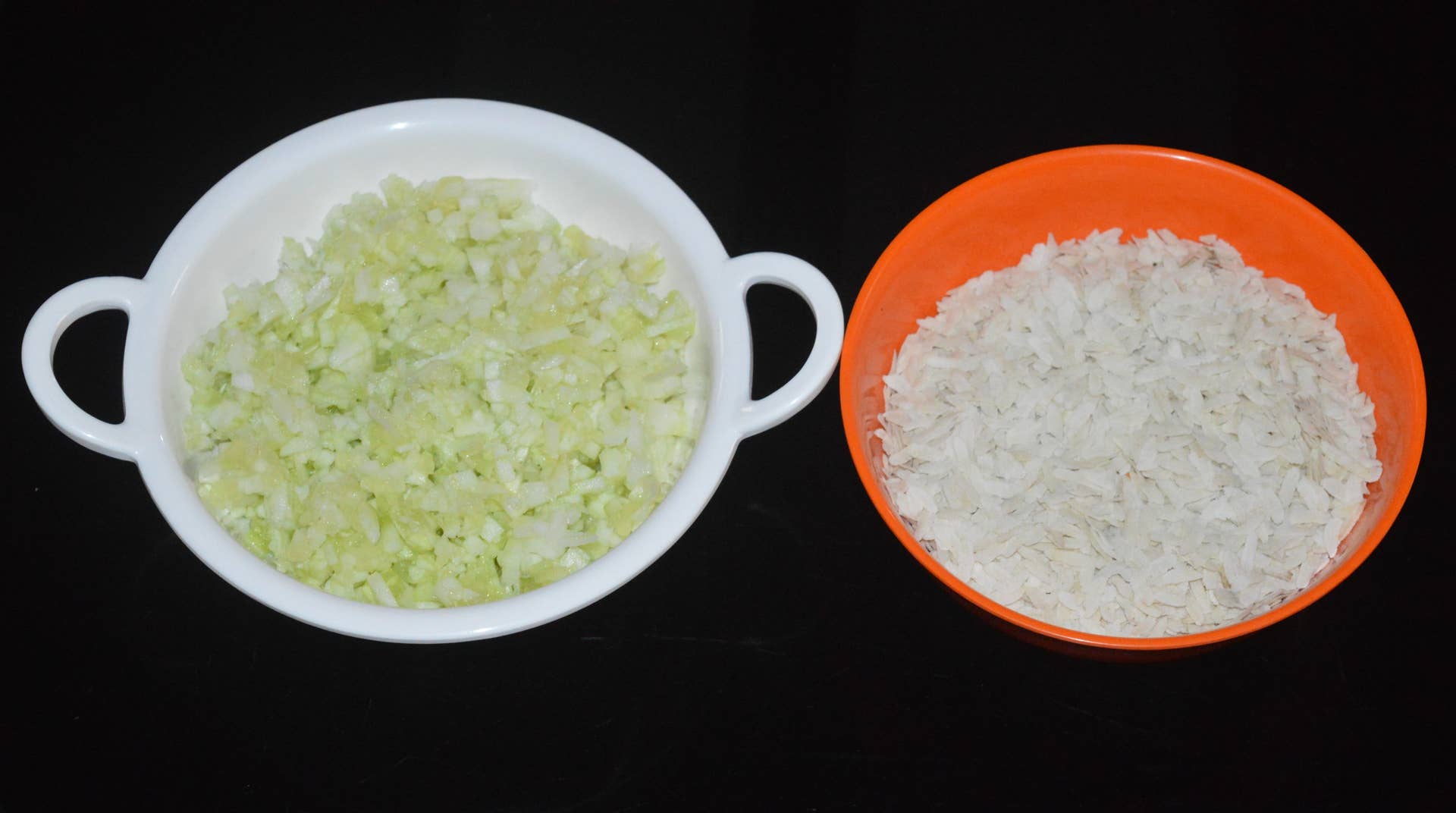 Cucumber Poha (Kakdi Poha) Recipe - Delishably
