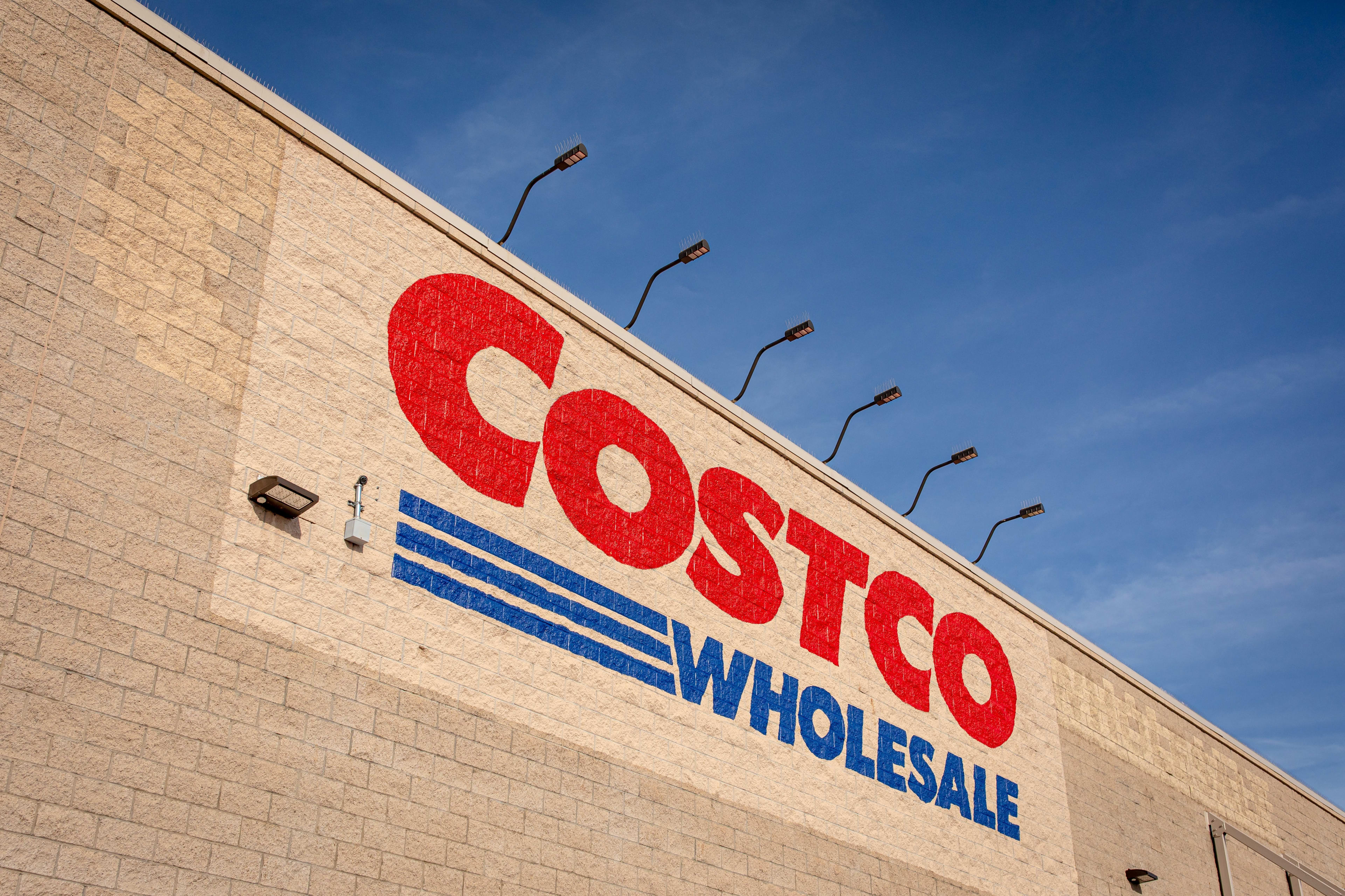 Costco Fans Say This Brand Has the 'Best Frozen Pizza' - Delishably