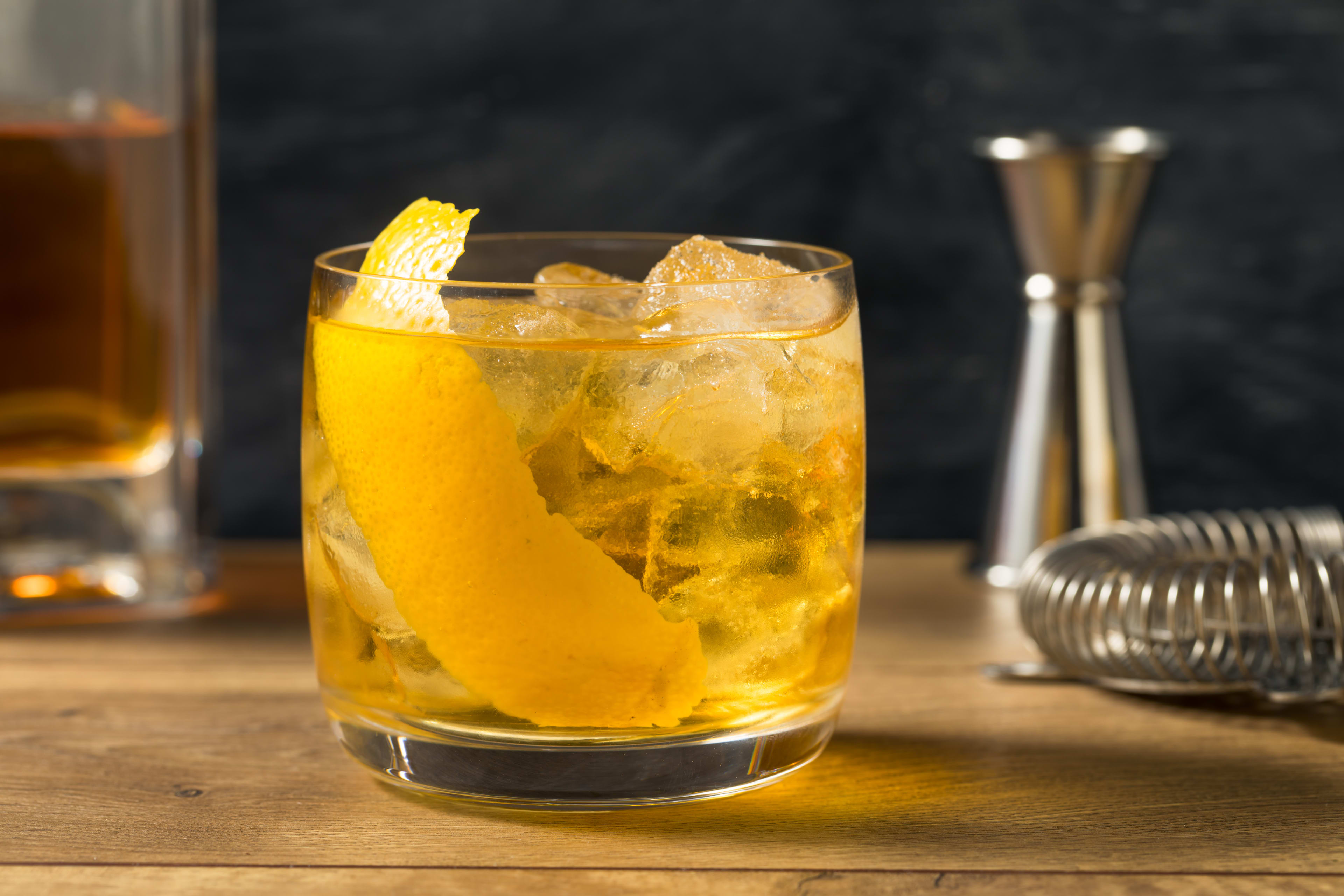 This Is How to Make Frank Sinatra's Signature Cocktail - Delishably